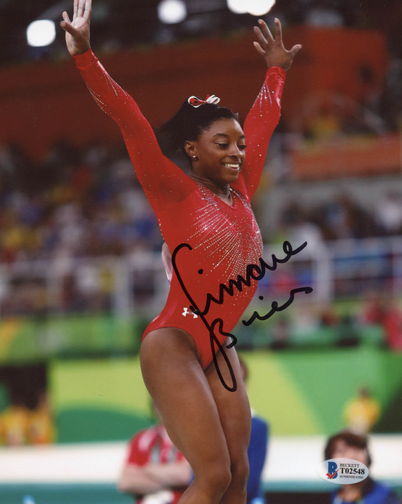 Simone Biles Signed Team USA 8x10 Photo (Beckett COA) | Pristine Auction