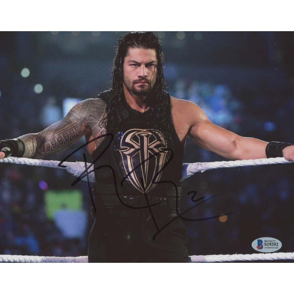 Roman Reigns Signed WWE 8x10 Photo (Beckett COA) | Pristine Auction