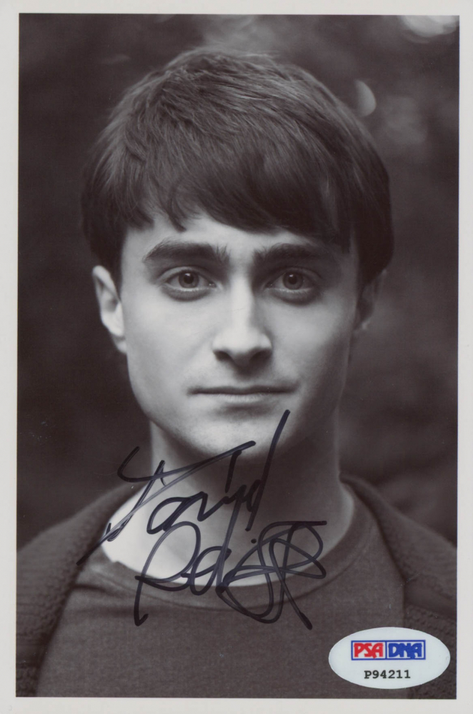 Daniel Radcliffe Signed 4x6 Photo (PSA COA) | Pristine Auction