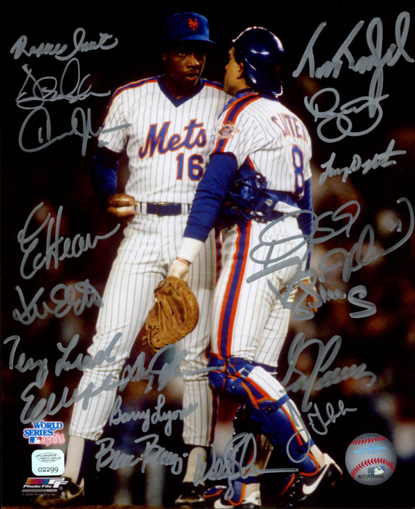 1986 Mets 8x10 Photo Team-Signed by (19) with Darryl Strawberry, Wally ...