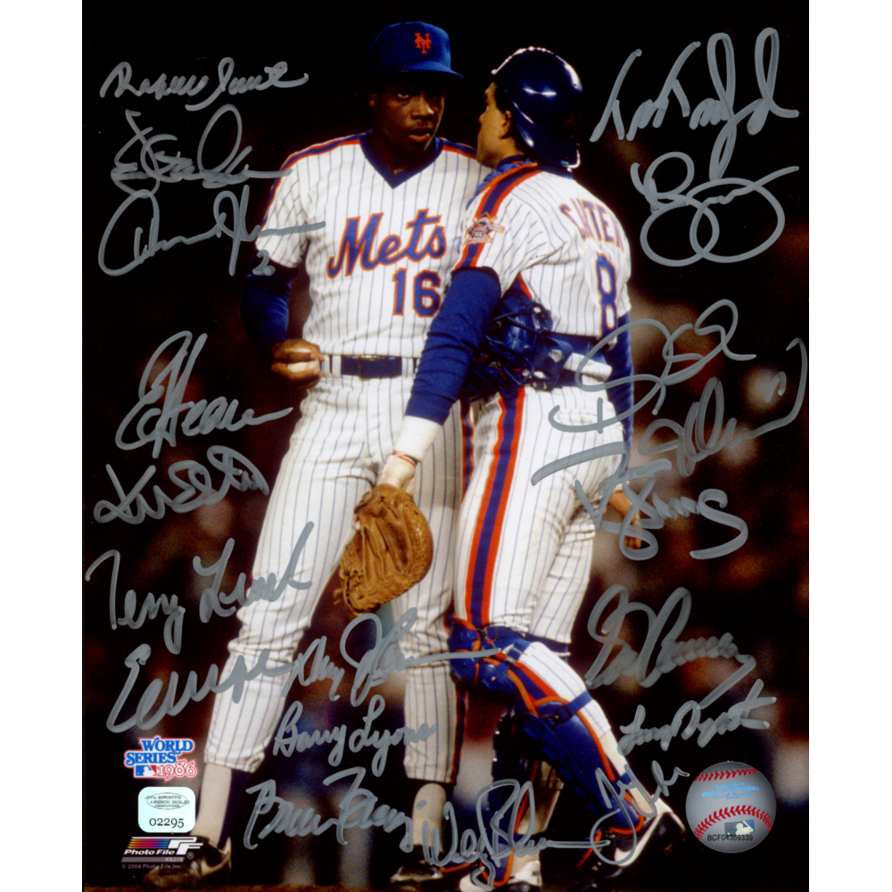 1986 Mets 8x10 Photo Team-Signed by (19) with Darryl Strawberry, Wally ...