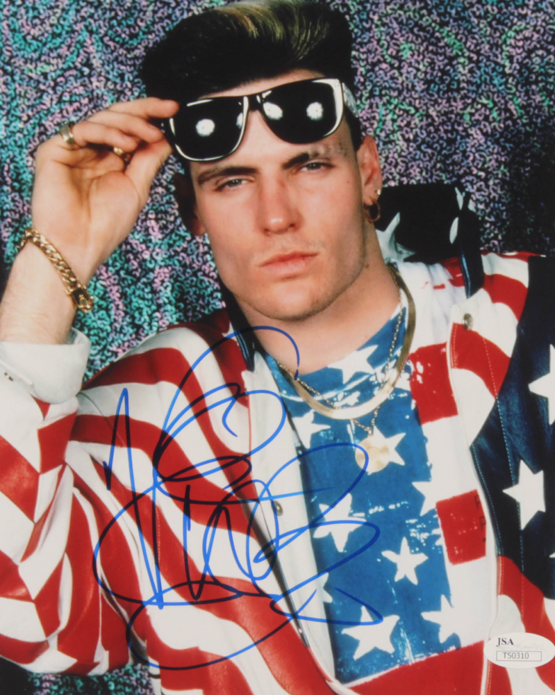 Vanilla Ice Signed 8x10 Photo (JSA COA) | Pristine Auction