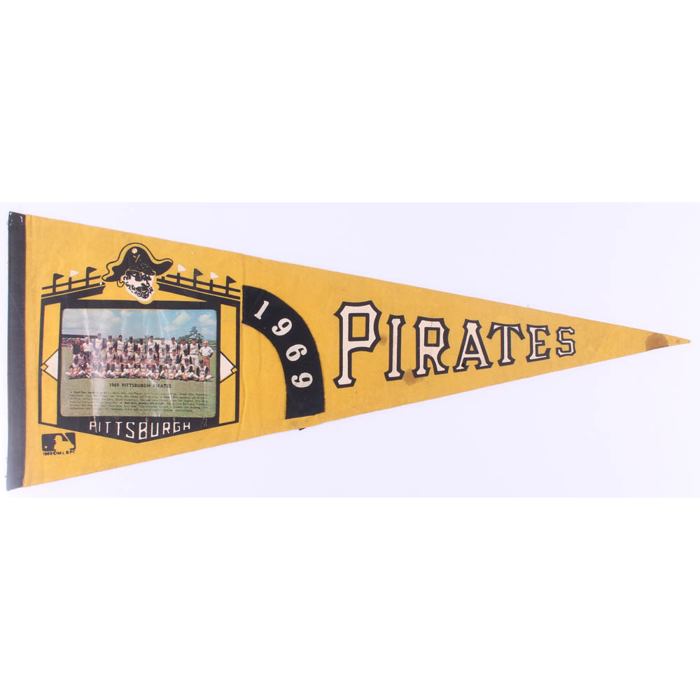 Vintage 1969 Pirates Photo Pennant with Roberto Clemente | Pristine Auction