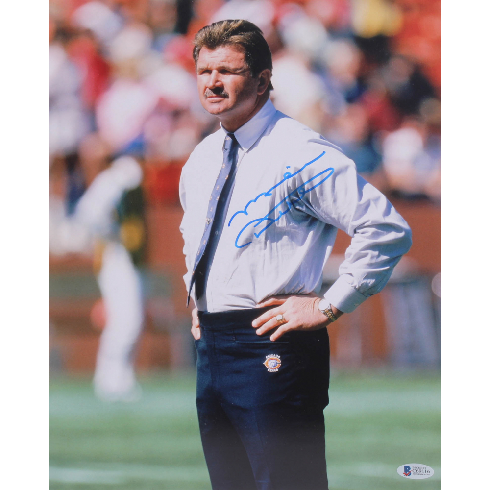 Mike Ditka Signed Bears 11x14 Photo (Beckett COA) | Pristine Auction