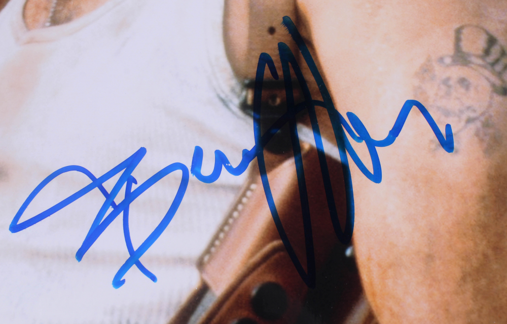 Bruce Willis Signed "Die Hard" 11x14 Photo (Beckett COA) | Pristine Auction