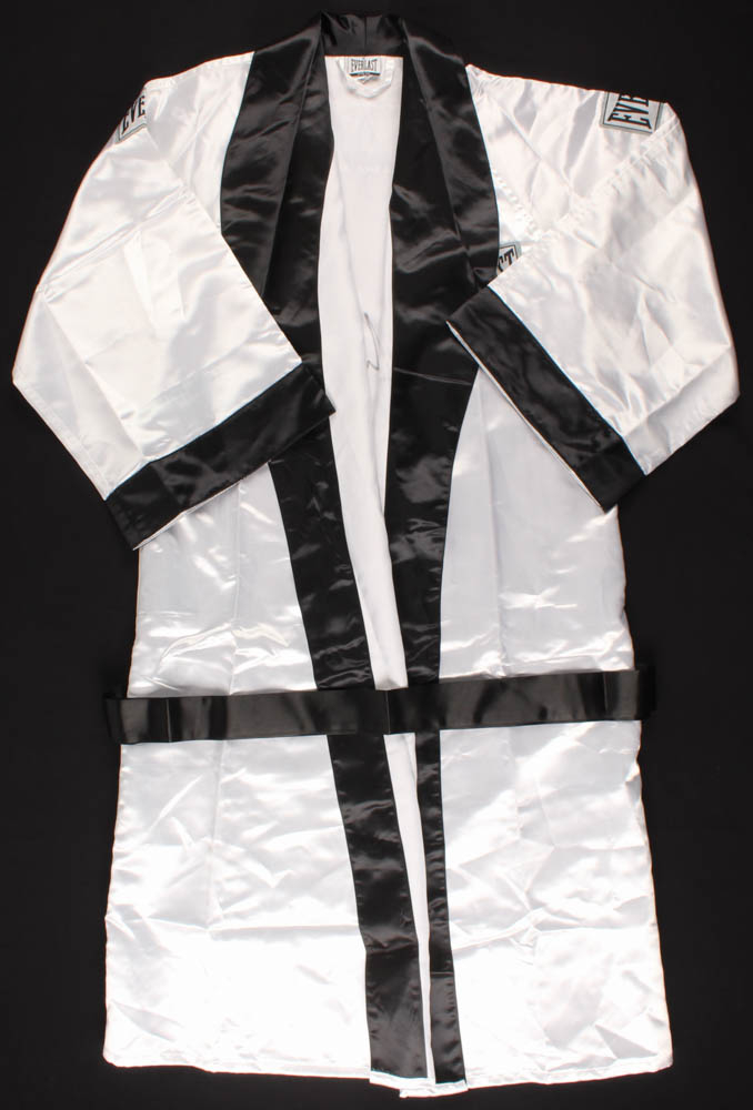 Mike Tyson Signed Full-Size Everlast Boxing Robe (PSA COA) | Pristine ...