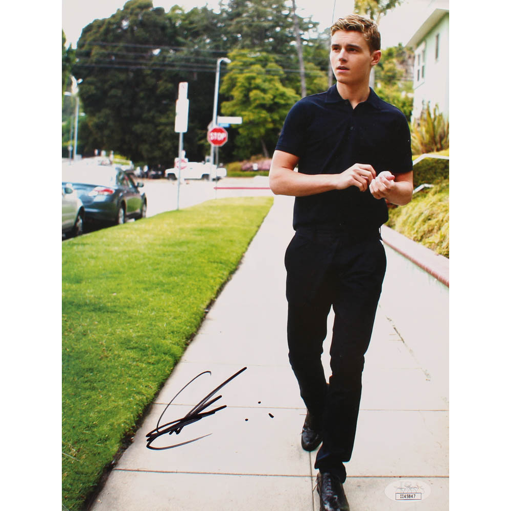 Callan McAuliffe Signed 8.5x11 Magazine Photo (JSA COA) | Pristine Auction