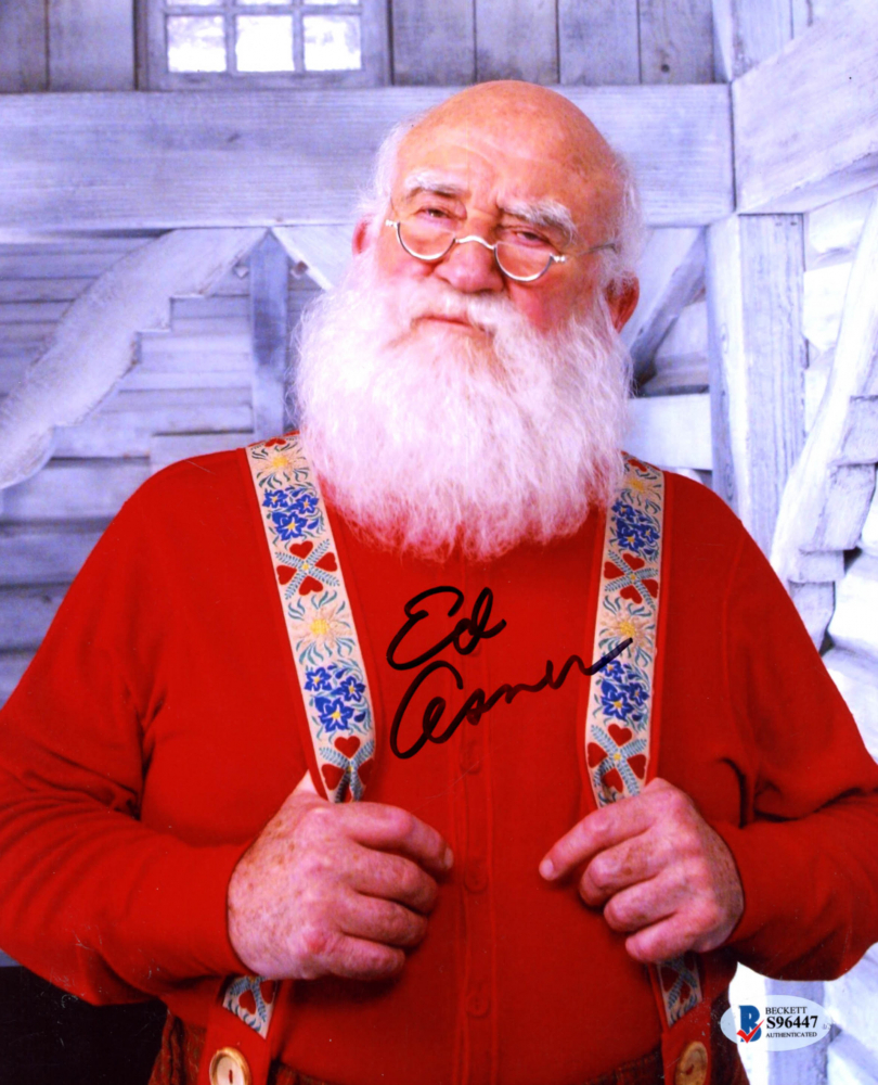 Ed Asner Signed "Elf" 8x10 Photo (Beckett COA) | Pristine Auction