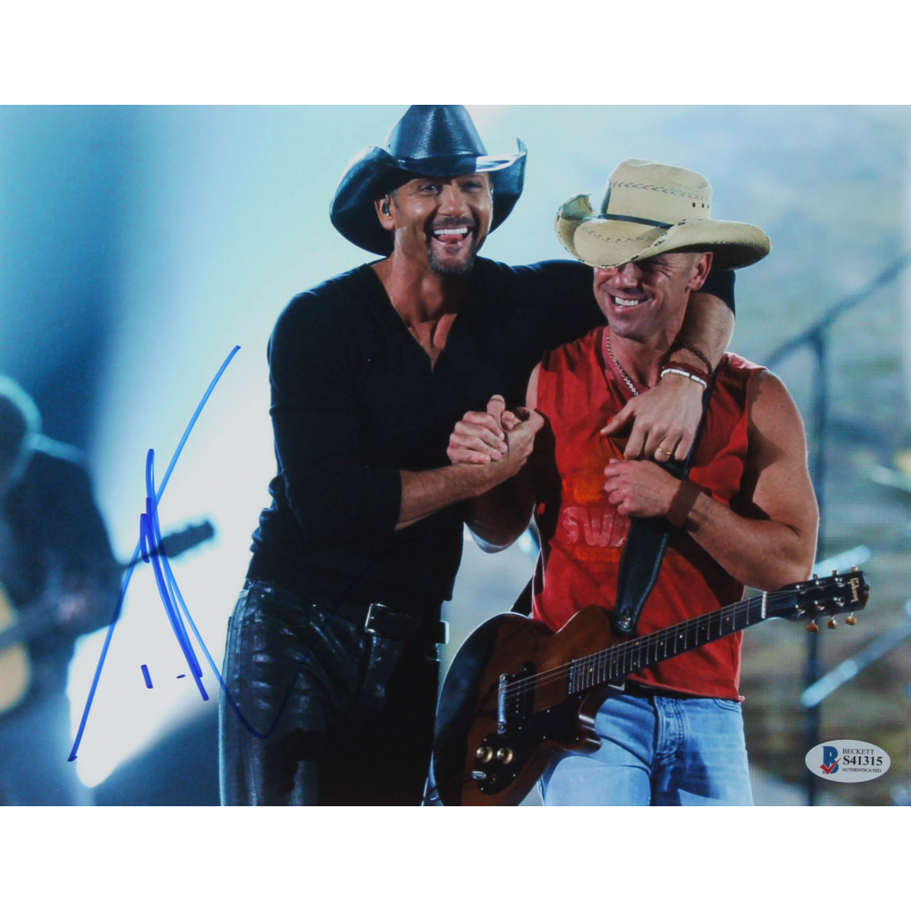 Tim McGraw Signed 8x10 Photo (Beckett COA) | Pristine Auction