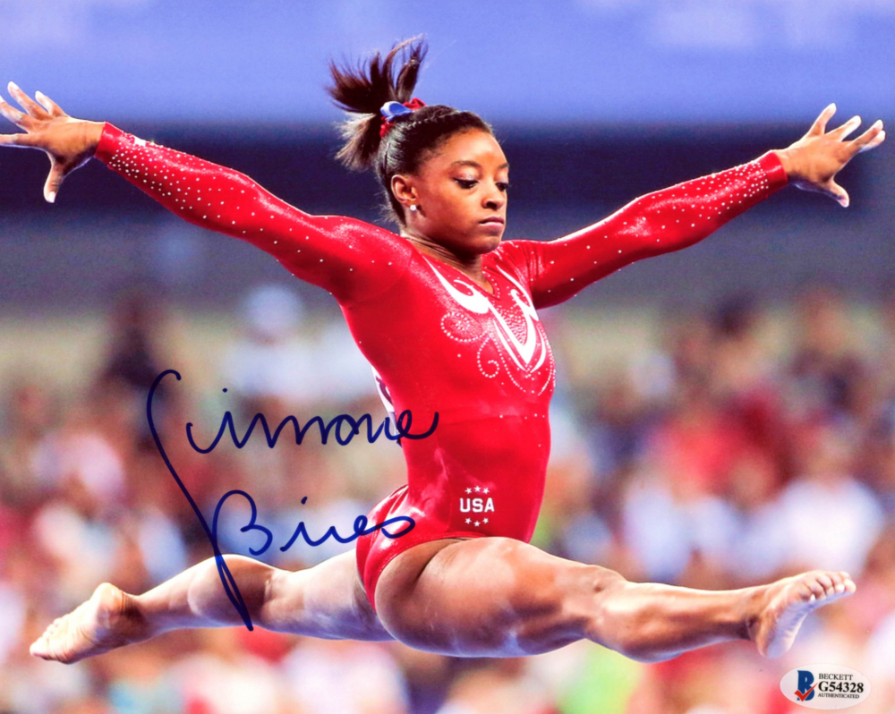 Simone Biles Signed Team USA 8x10 Photo (Beckett COA) | Pristine Auction