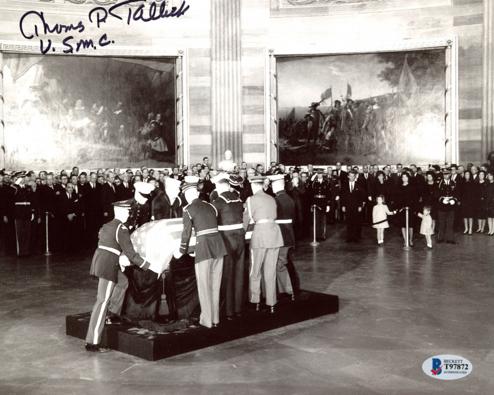 Thomas Talbert Signed 8x10 Photo Inscribed "USMC" (Beckett COA ...