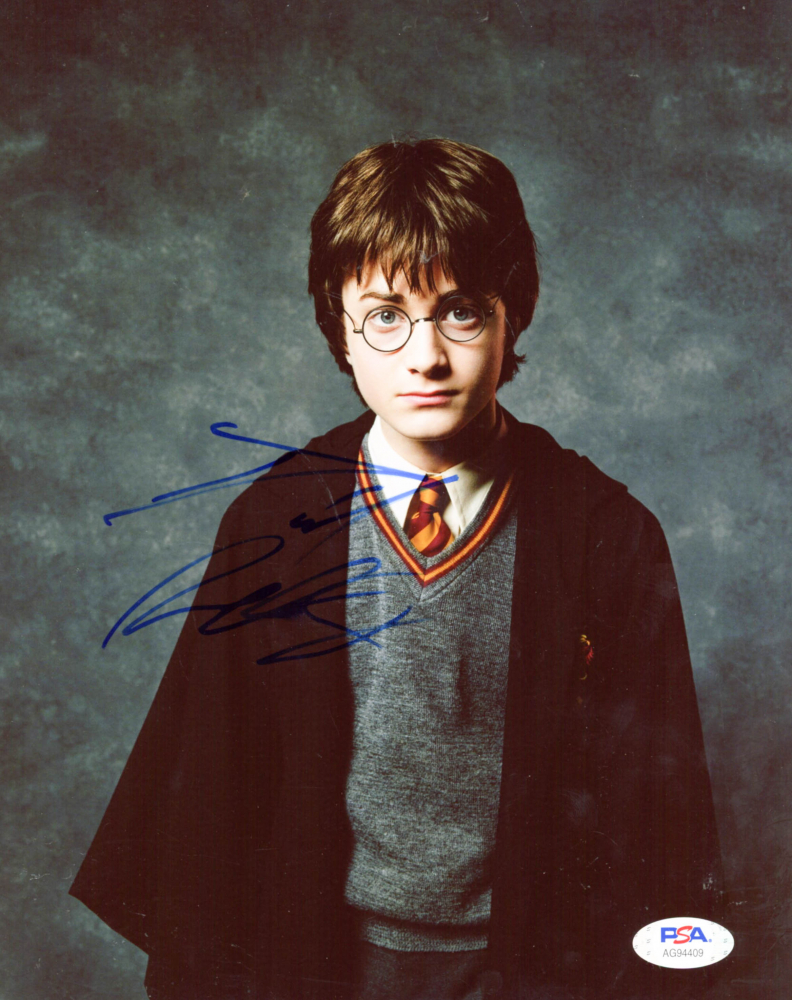 Daniel Radcliffe Signed "Harry Potter" 8x10 Photo (PSA Hologram ...
