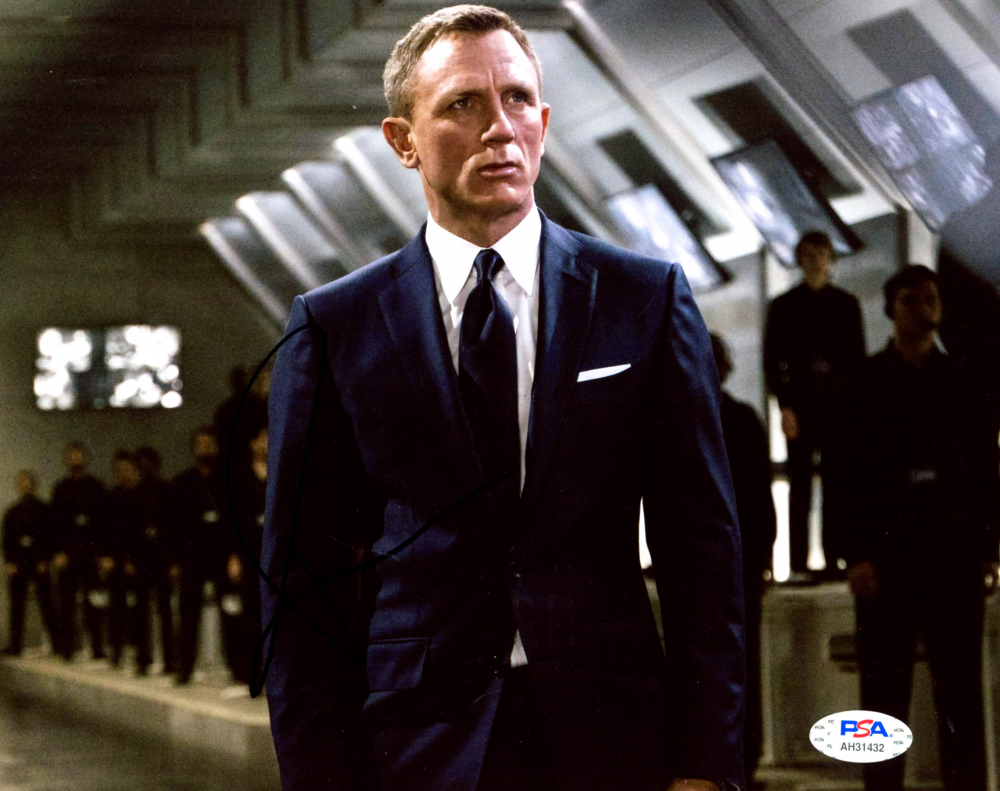 Daniel Craig Signed "007" 8x10 Photo (PSA COA) | Pristine Auction