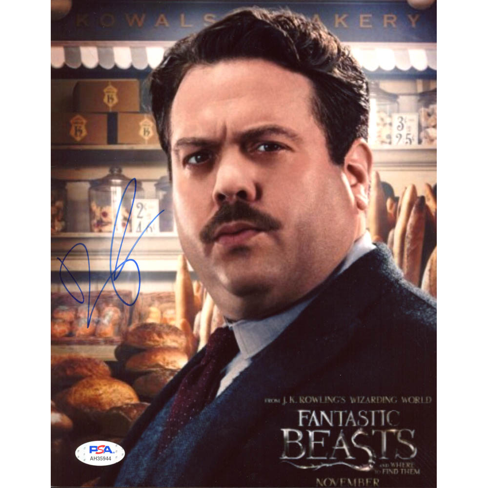 dan-fogler-signed-fantastic-beasts-and-where-to-find-them-8x10-photo