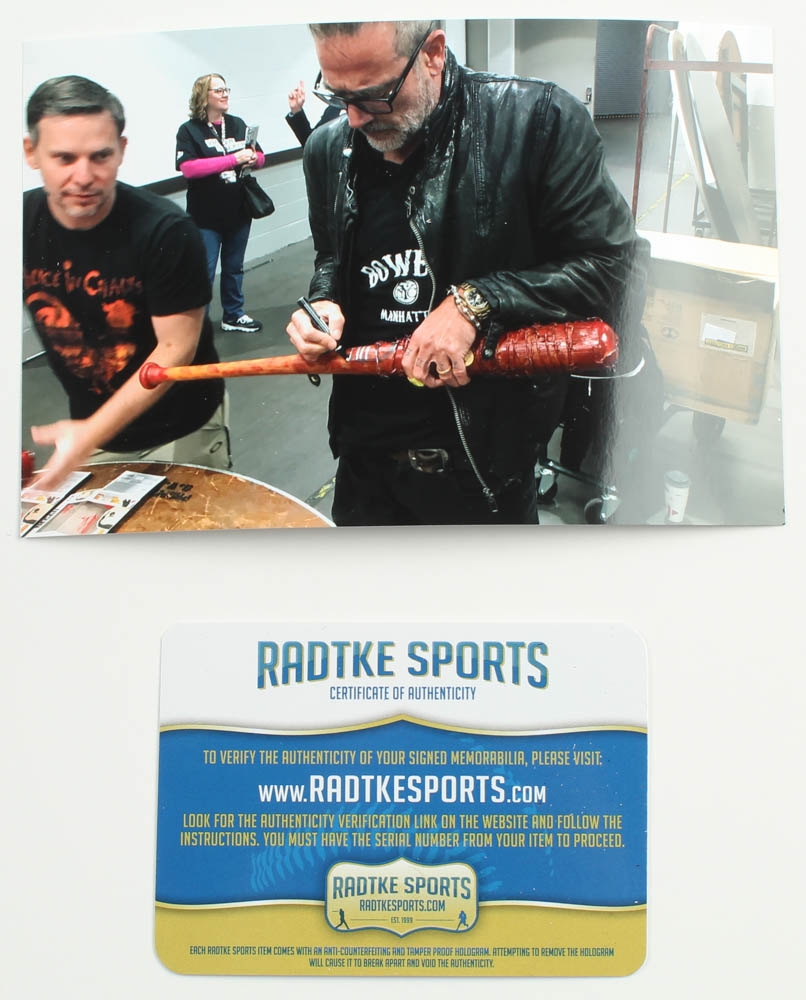 Jeffrey Dean Morgan Signed "The Walking Dead" Lucille Barbed Wire ...