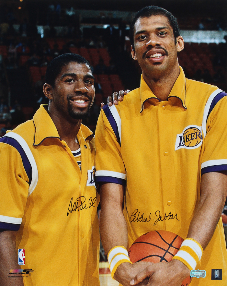 Magic Johnson & Kareem Abdul-Jabbar Signed Lakers 16x20 Photo (Radtke ...