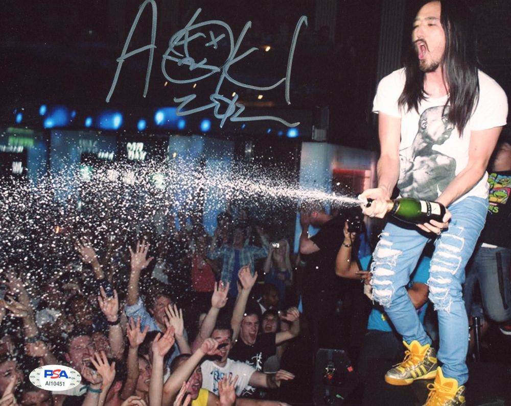 Steve Aoki Signed 8x10 Photo (PSA COA) | Pristine Auction