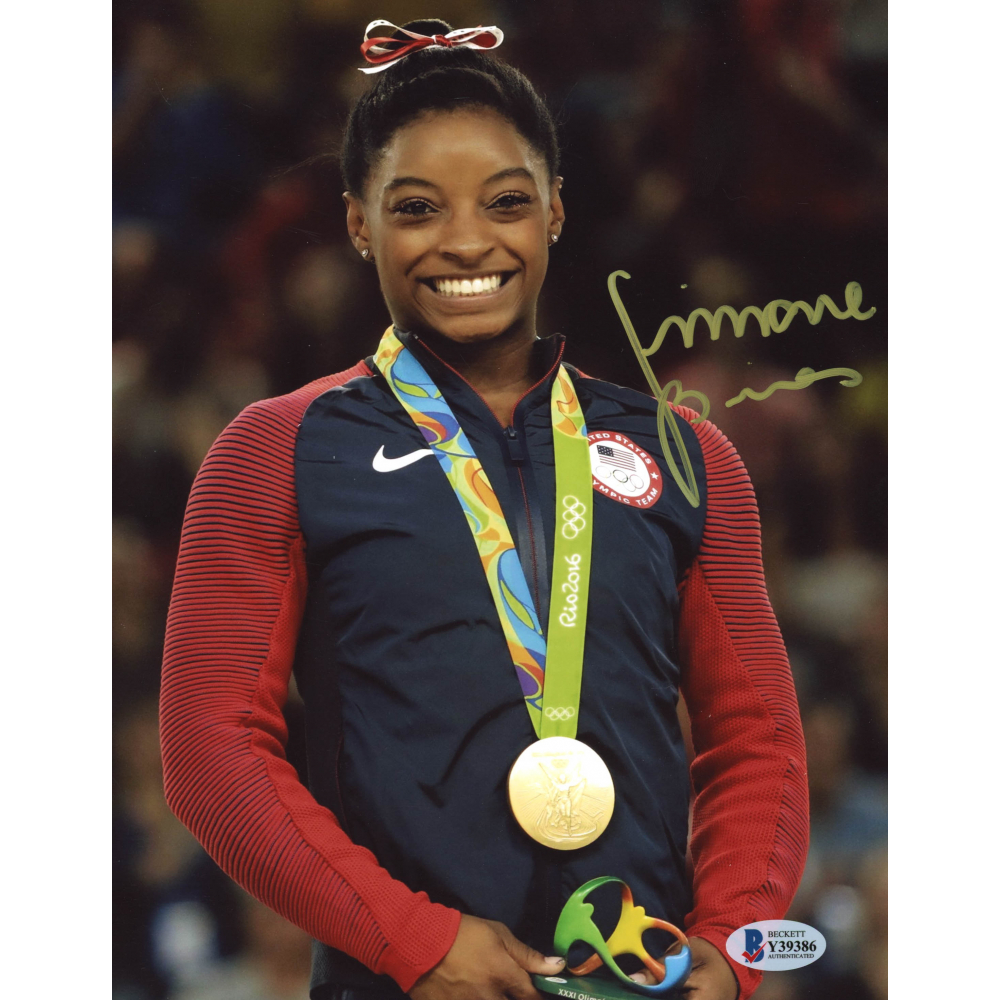 Simone Biles Signed Team USA 8x10 Photo (Beckett COA) | Pristine Auction