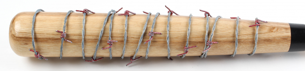 Jeffrey Dean Morgan Signed "The Walking Dead" Lucille Prop Replica ...