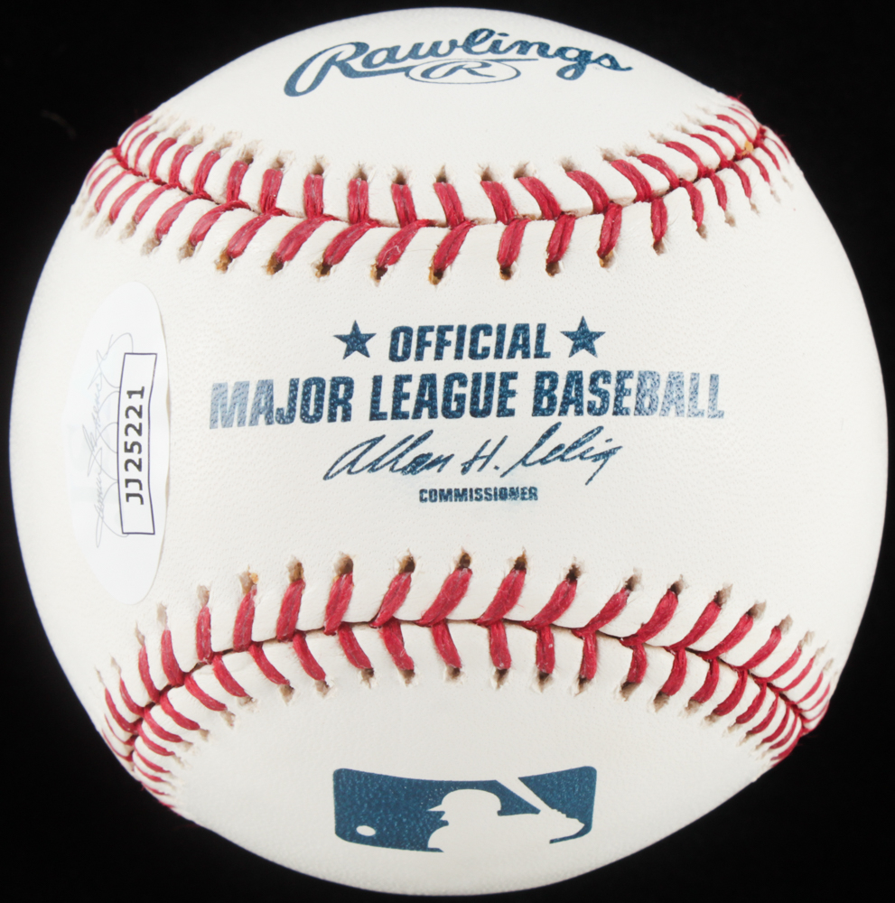Wade Boggs Signed OML Baseball Inscribed "1983 85 86 87 88" (JSA COA) | Pristine Auction