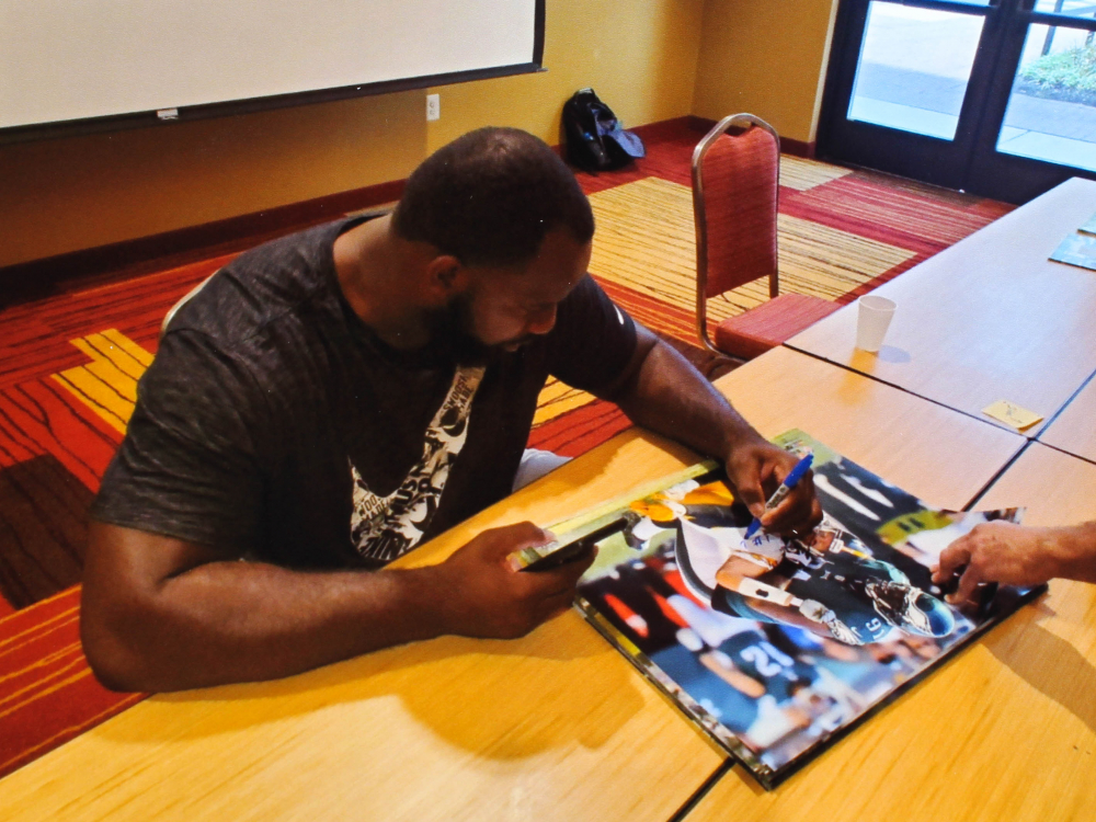 Fletcher Cox Signed Eagles 16x20 Photo (JSA COA) | Pristine Auction
