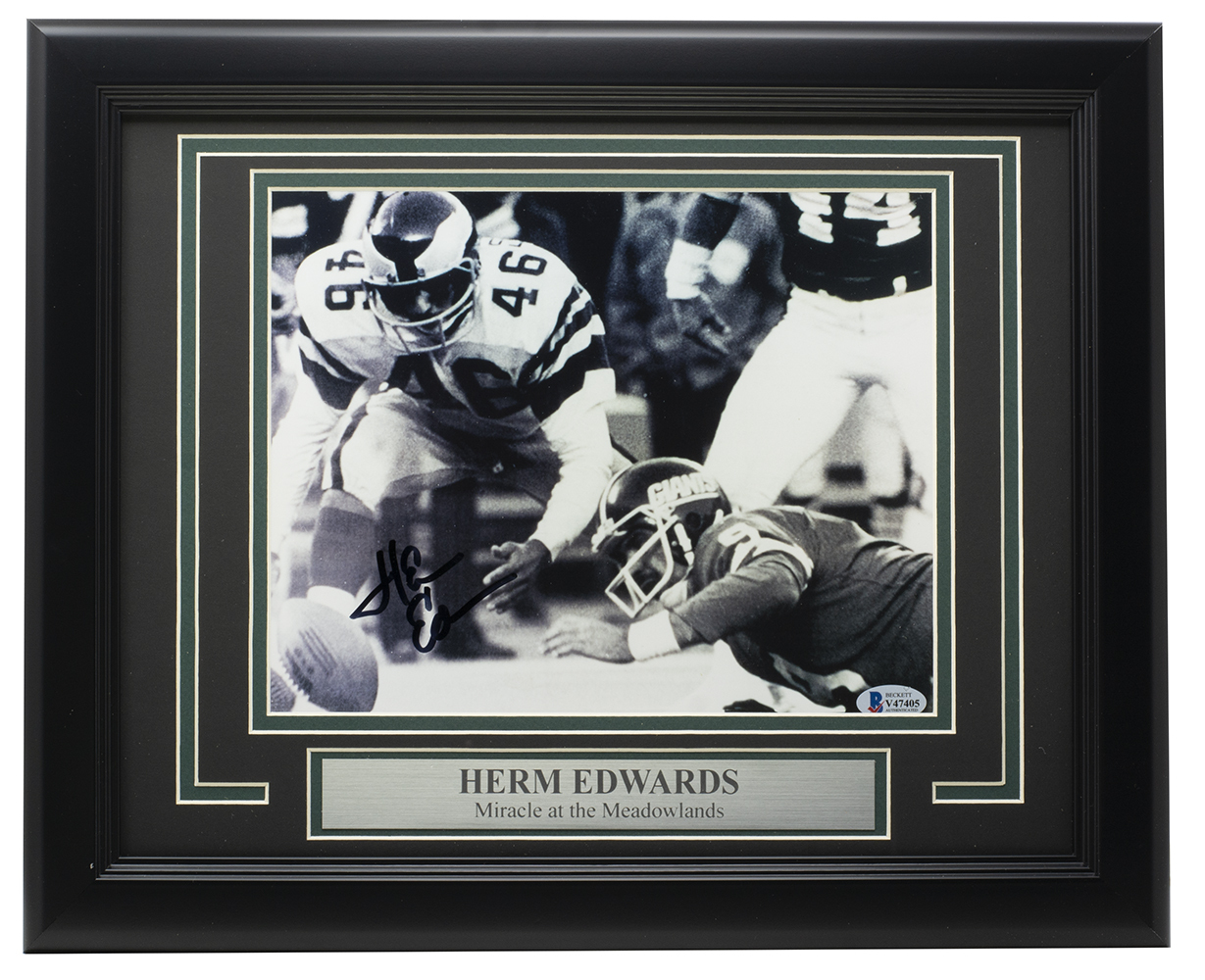 Herm Edwards Signed Eagles 11x14 Custom Framed Photo Display (Beckett ...