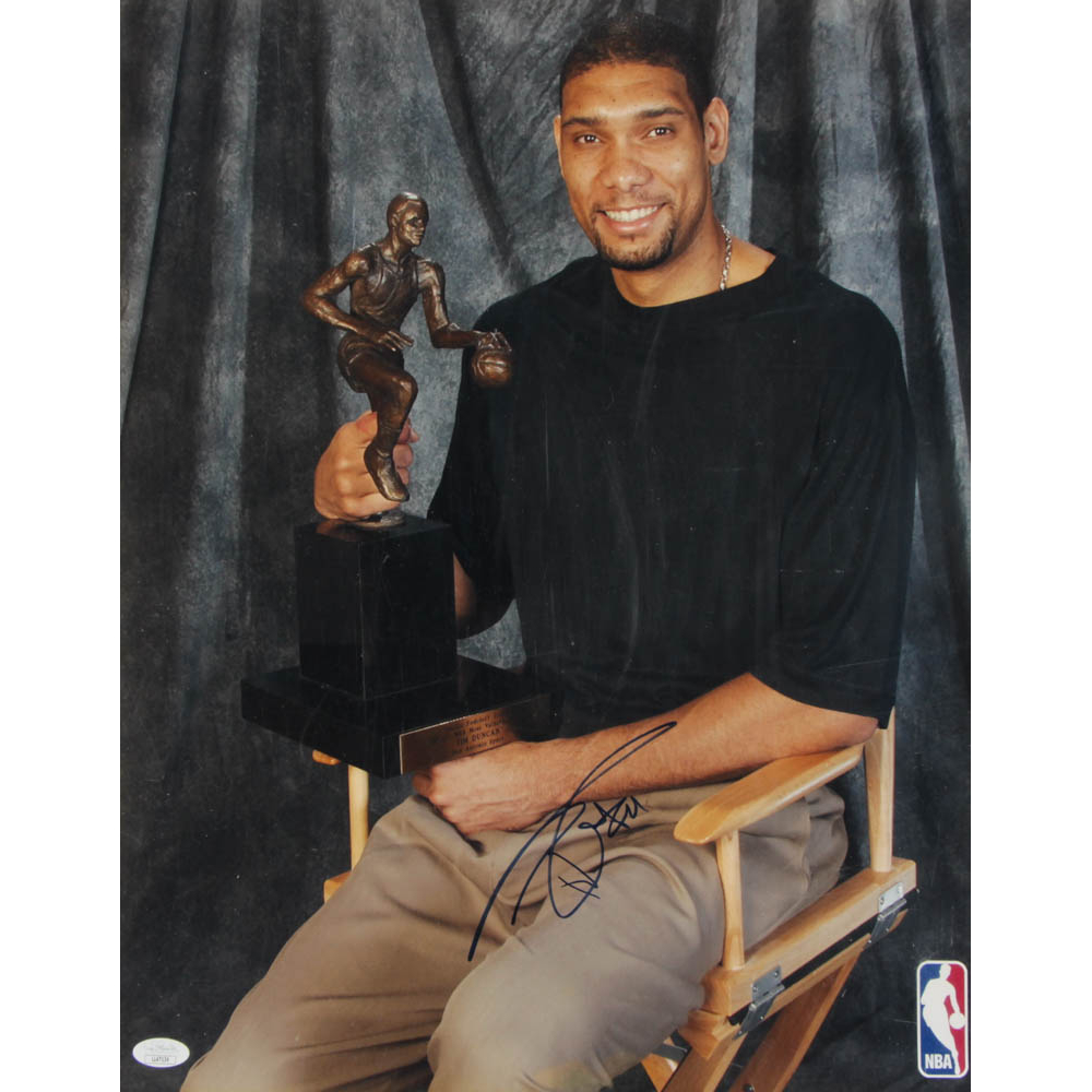 Tim Duncan Signed Spurs 16x20 Photo (Beckett COA) | Pristine Auction
