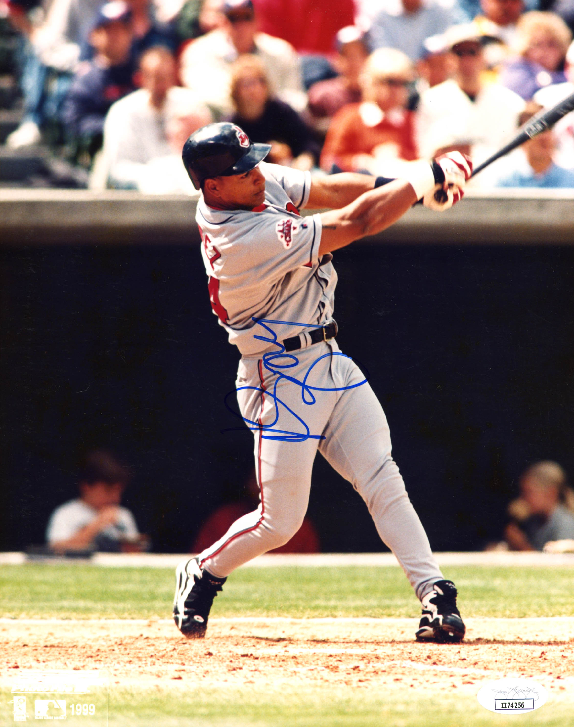 Manny Ramirez Signed Indians 8x10 Photo (JSA COA) | Pristine Auction