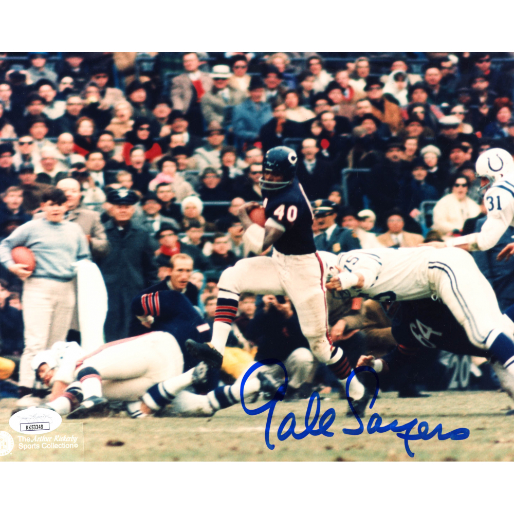 Gale Sayers Signed Bears 8x10 Photo (JSA COA) | Pristine Auction