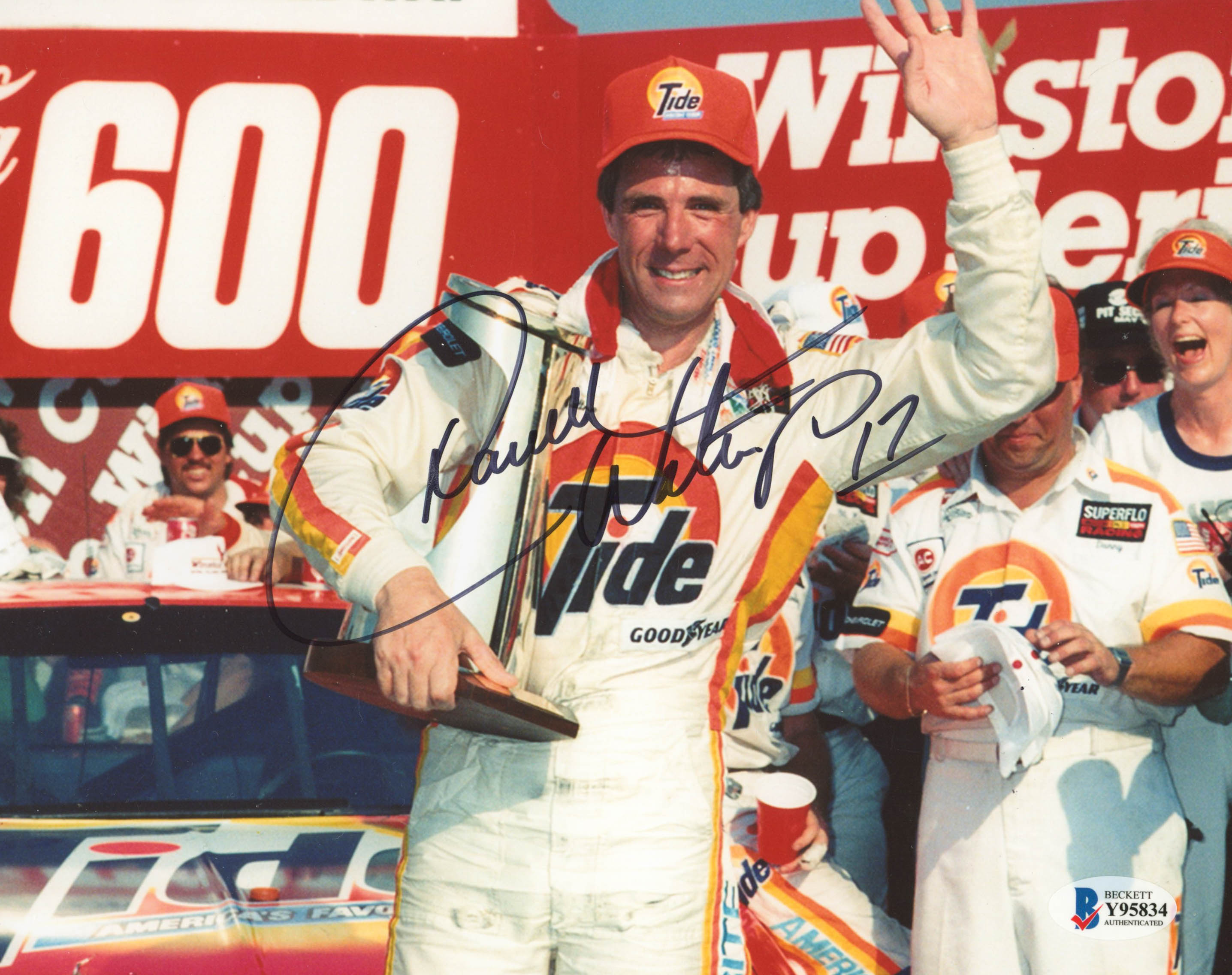 Darrell Waltrip Signed 8x10 Photo (Beckett COA) | Pristine Auction