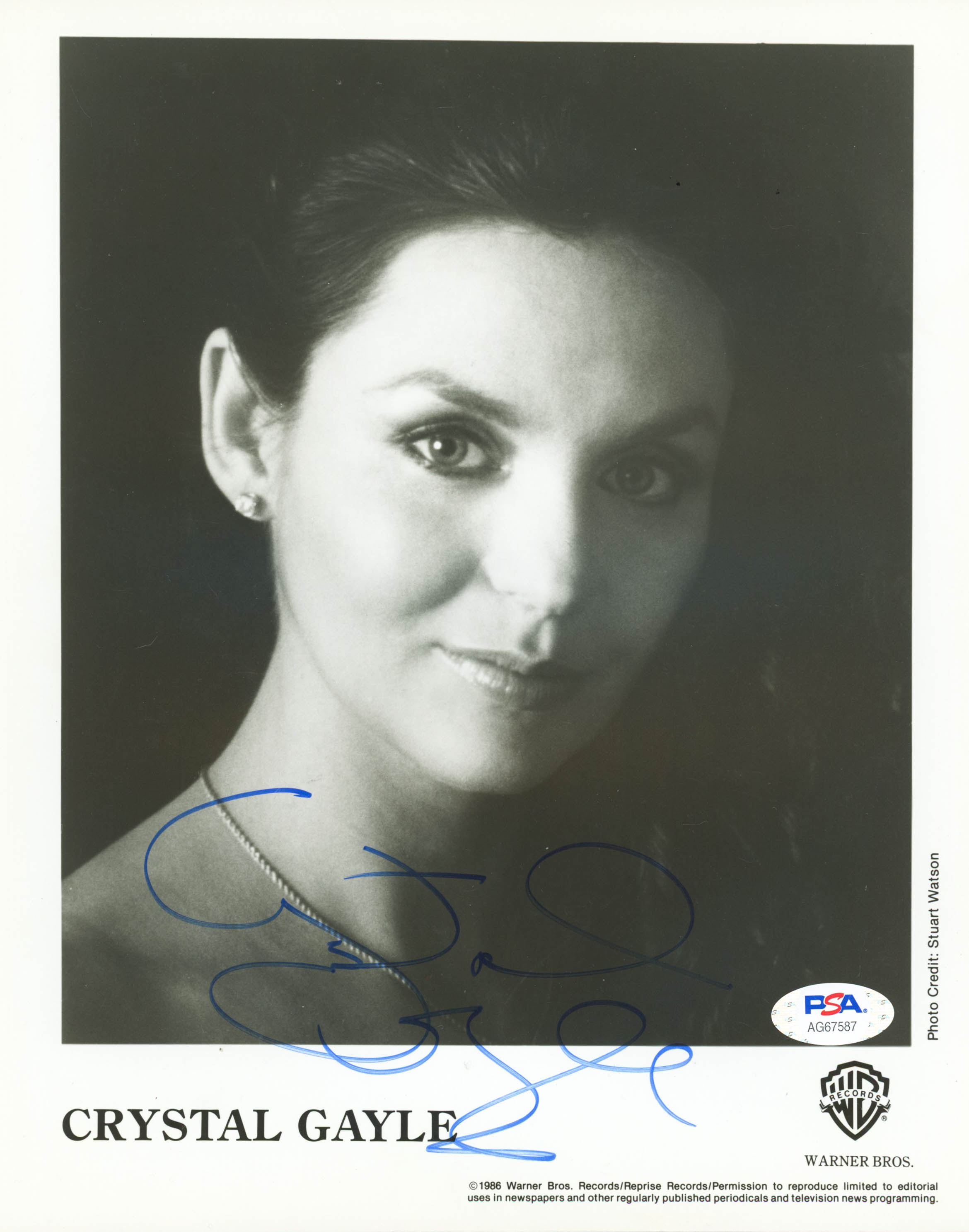 Crystal Gayle Signed 8x10 Photo (PSA Hologram) | Pristine Auction