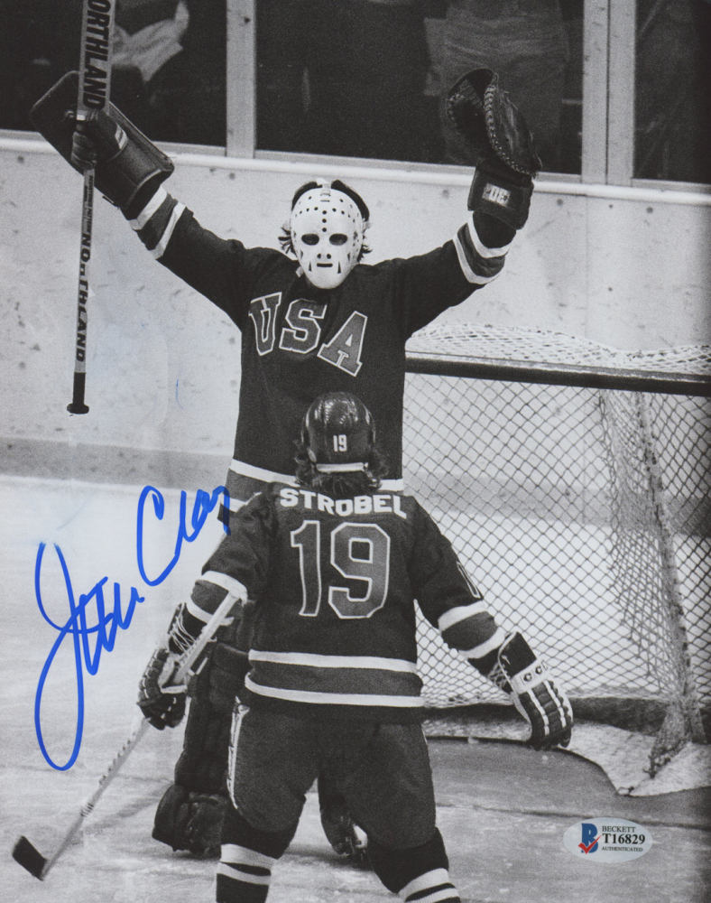 Jim Craig Signed Team USA 8x10 Photo (Beckett COA) | Pristine Auction