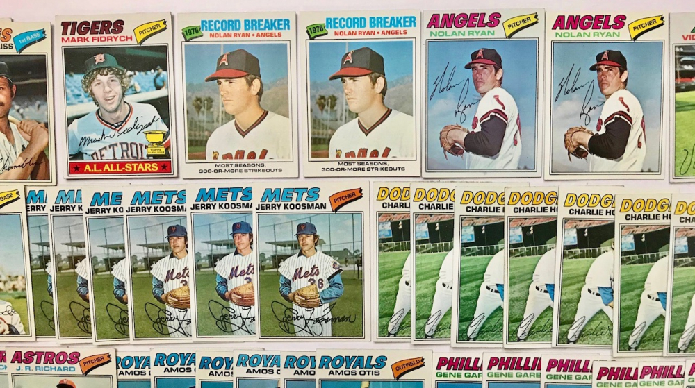Lot of (340) 1977 Topps Baseball Cards with (2) Nolan Ryan #650, (2 ...