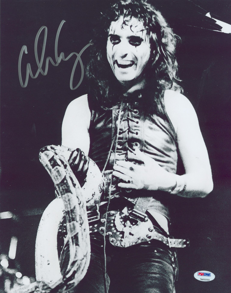 Alice Cooper Signed 11x14 Photo (PSA COA) | Pristine Auction