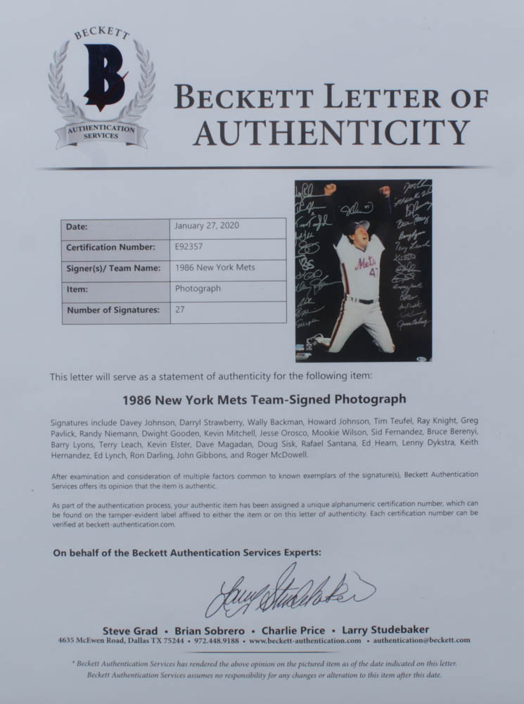 1986 Mets 16x20 Photo Team-Signed by (27) with Wally Backman, Howard ...