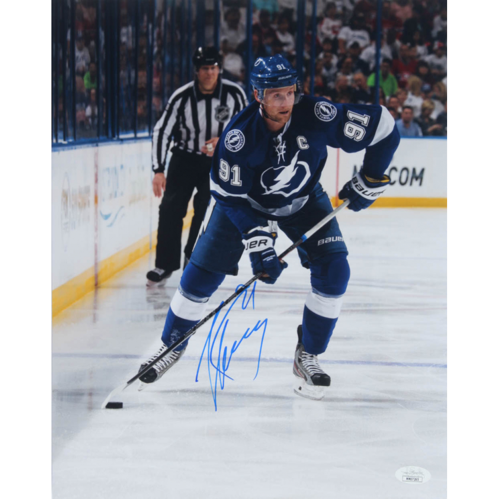 Steven Stamkos Signed Lightning 11x14 Photo (JSA COA) | Pristine Auction