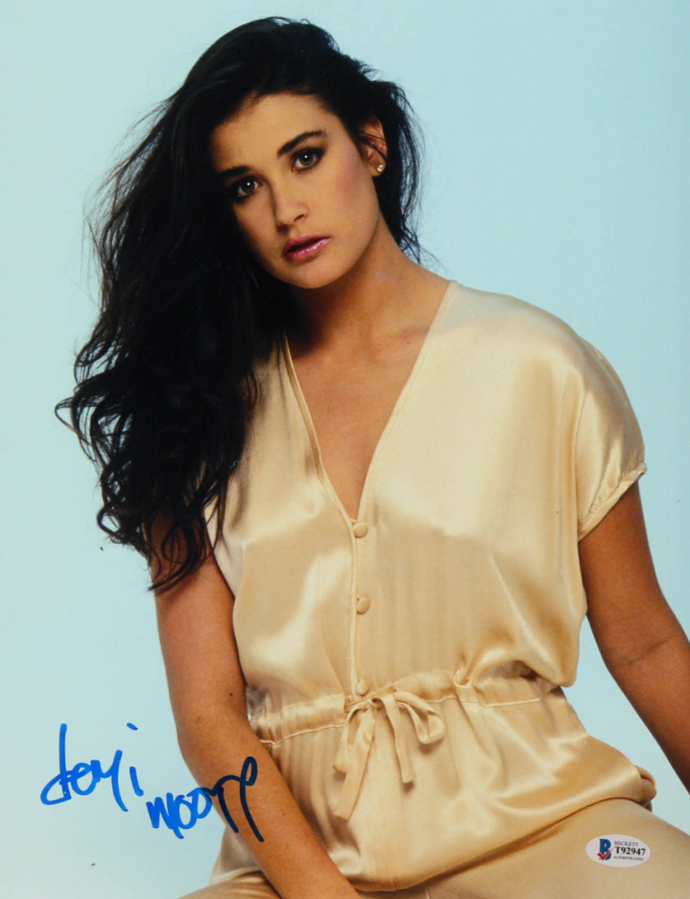 Demi Moore Signed 11x14 Photo (Beckett Hologram) | Pristine Auction