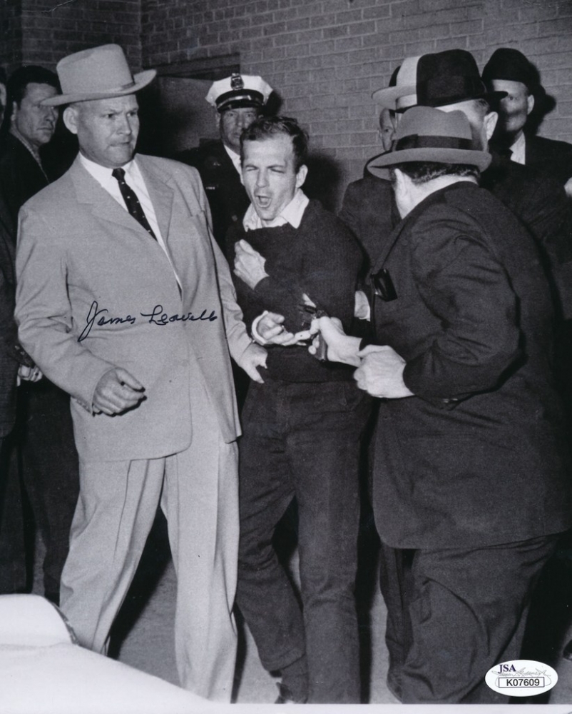 James Leavelle Signed 8x10 Photo (JSA COA) | Pristine Auction