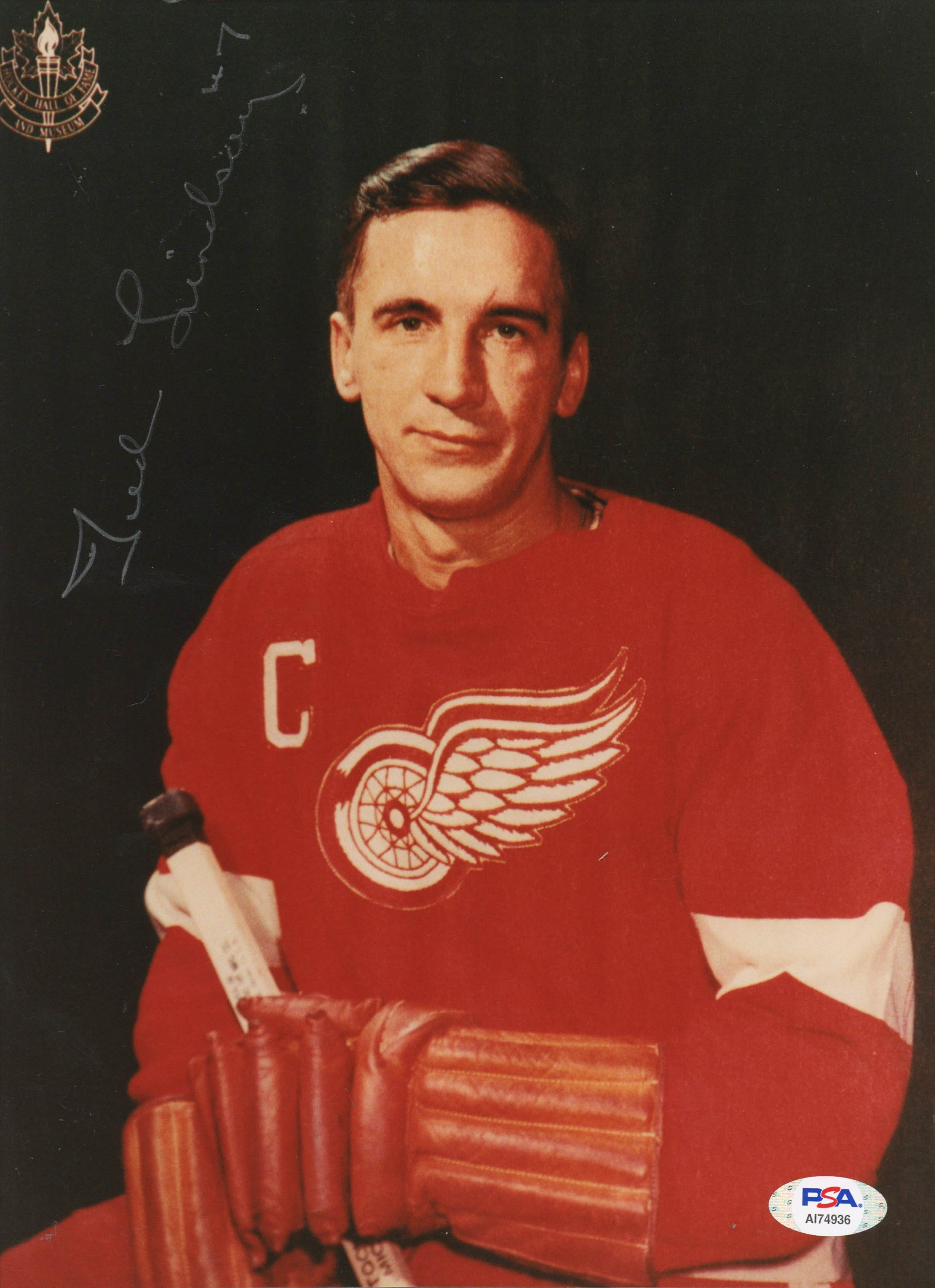 Ted Lindsay Signed Red Wings 8x10 Photo (PSA COA) | Pristine Auction