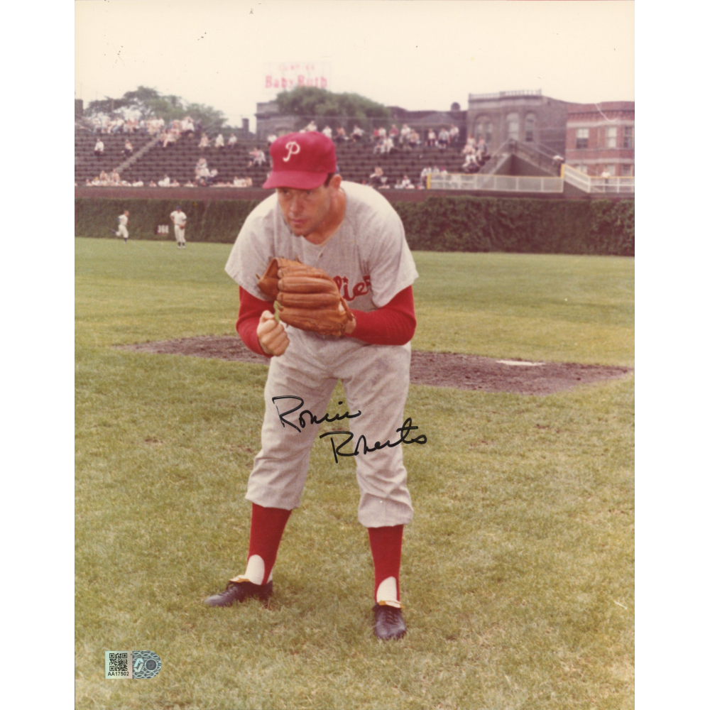 Robin Roberts Signed Phillies 8x10 Photo (AIV COA) | Pristine Auction
