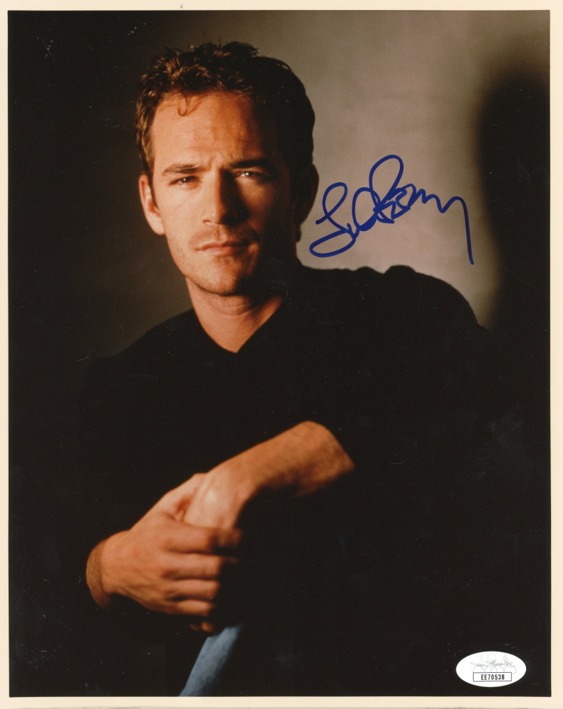 Luke Perry Signed 8x10 Photo (JSA COA) | Pristine Auction