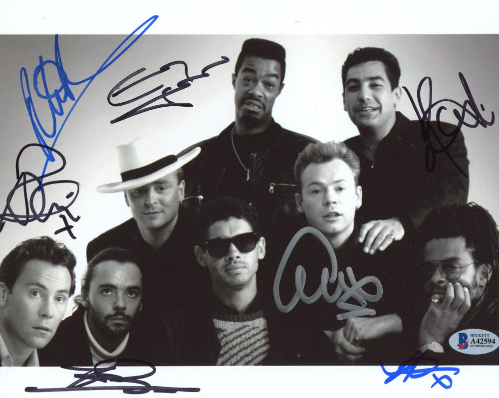 UB40 8x10 Photo Signed by (7) with Ali Campbell, Robin Campbell, Jimmy ...