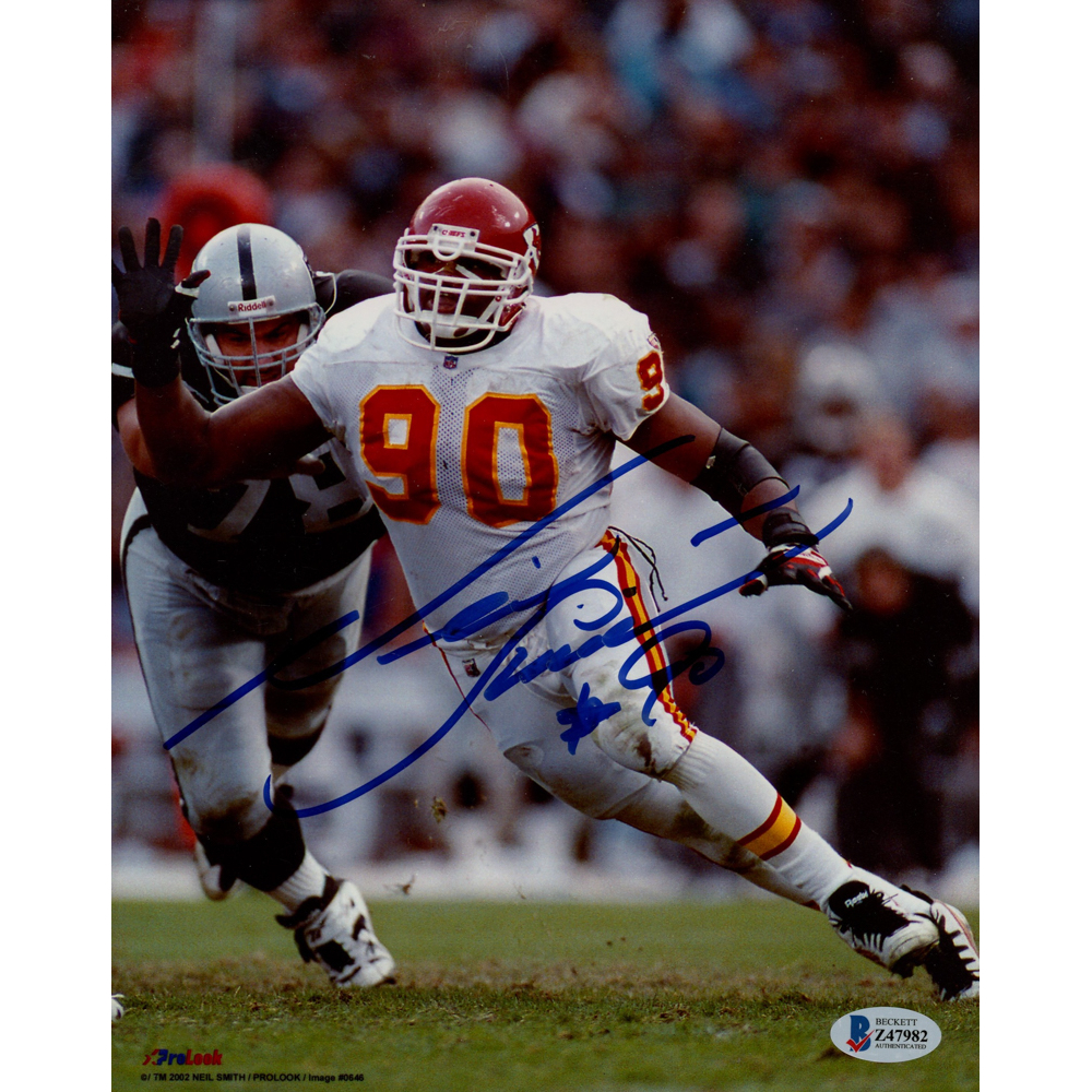 Neil Smith Signed Chiefs 8x10 Photo (Beckett COA) | Pristine Auction