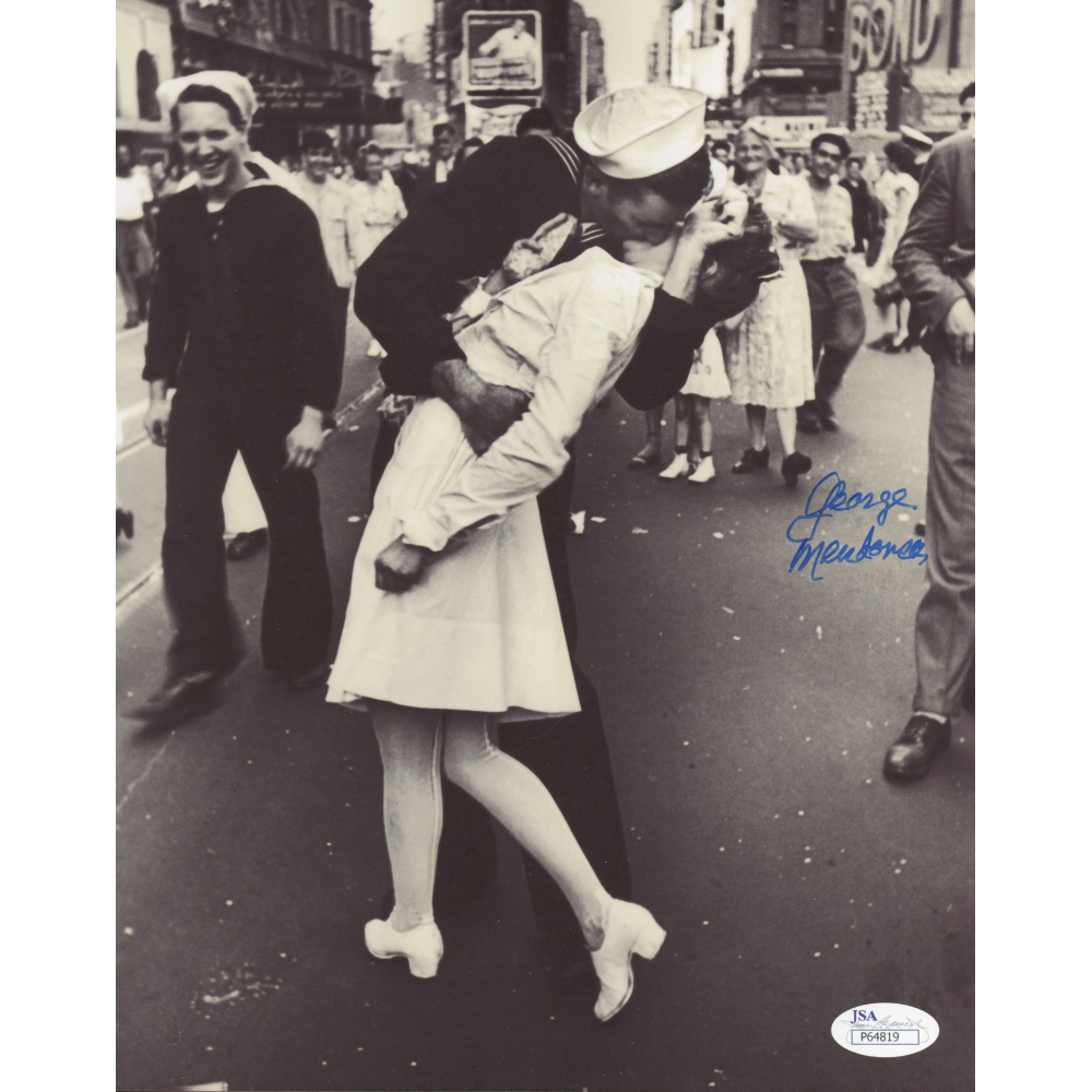 George Mendonsa Signed "The Kissing Sailor" 8x10 Photo (JSA Hologram ...