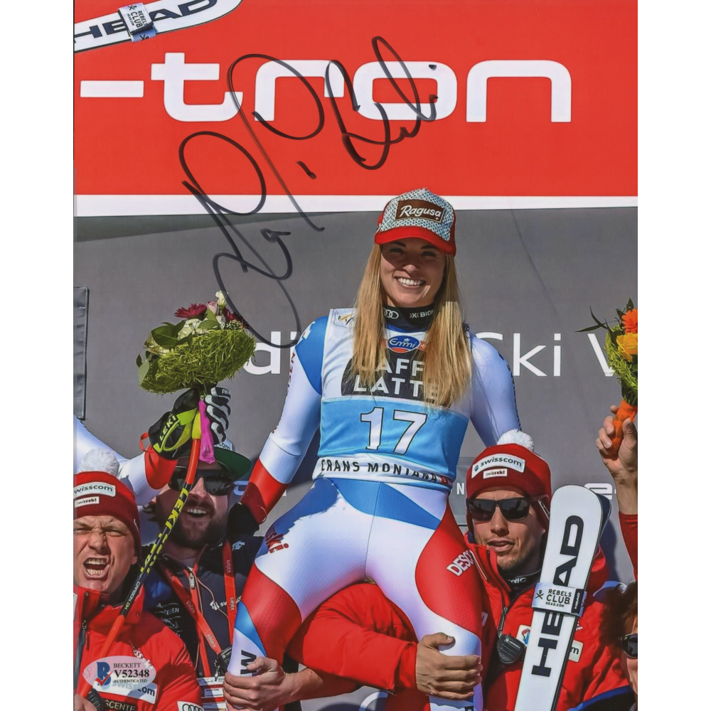 Lara Gut-Behrami Signed 8x10 Photo (Beckett COA) | Pristine Auction