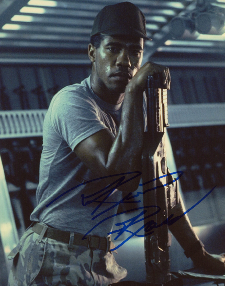 Ricco Ross Signed "Aliens" 8x10 Photo (AutographCOA Hologram ...