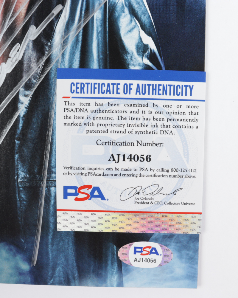 The Undertaker Signed 2011 "WWE Heroes: Timequake" Undertaker Comic ...