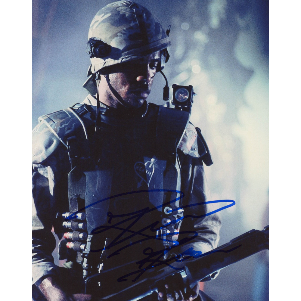Ricco Ross Signed "Aliens" 8x10 Photo (AutographCOA Hologram ...
