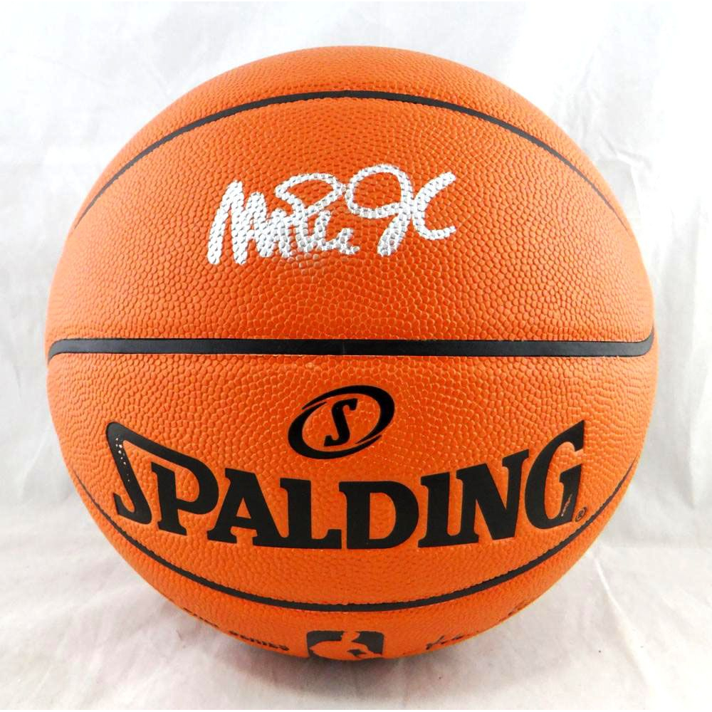 Magic Johnson Signed Game Ball Series Basketball (Beckett COA ...