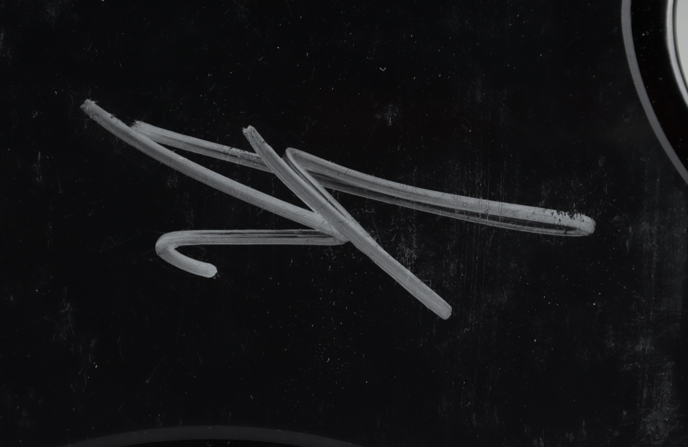 Vince Neil Signed Full-Size Electric Guitar (JSA COA) (See Description ...